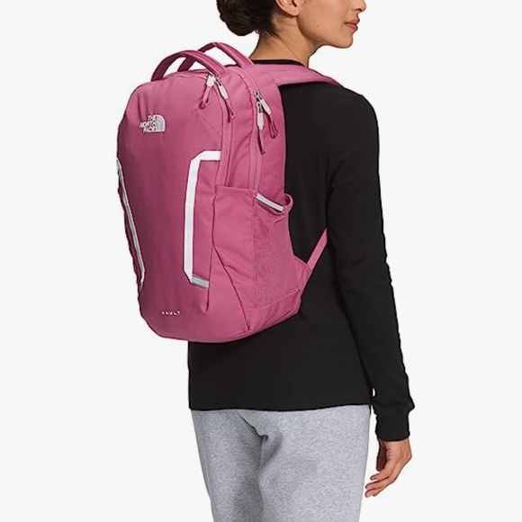 The North Face | Bags | The North Face Womens Vault 26 Liter Backpack ...